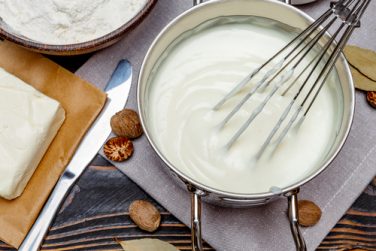 Receta de bechamel con queso - Unareceta.com