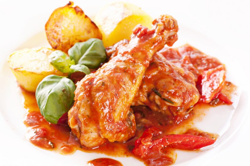 Receta de pollo al ajillo con salsa de almendras - Unareceta.com