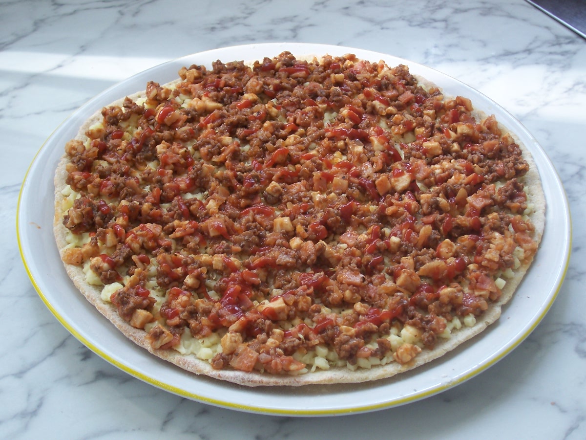 Receta de pizza barbacoa 🍕 ¡No podrás resistirte!