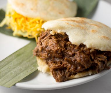 Receta de arepas de chicharrón - Unareceta.com