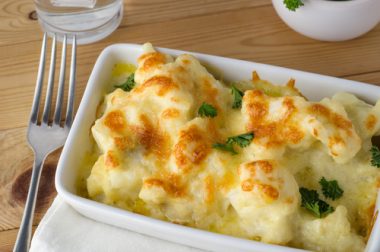 Receta de coliflor gratinada con queso - Unareceta.com