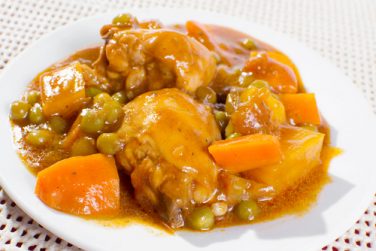 Receta de pollo en salsa verde ¡fácil y rápido! - Unareceta.com