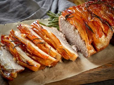 Receta de lechón al horno adobado - Unareceta.com