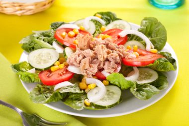 Receta de ensalada de atún light - Unareceta.com