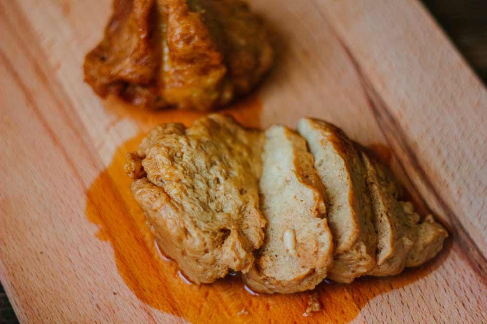 Seitán en salsa de almendras - Unareceta.com